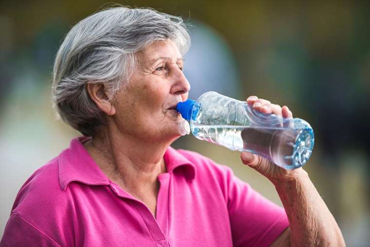 Senior Care: 5 Benefits of Hydration | Grand Oaks Okeechobee